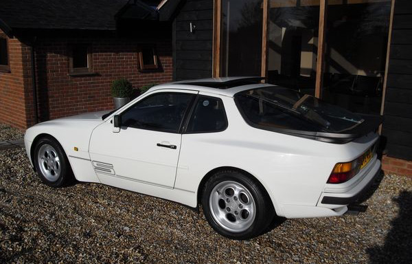 Gallery of Porsche Decals, Graphics, Stripes, Stickers and much more ...