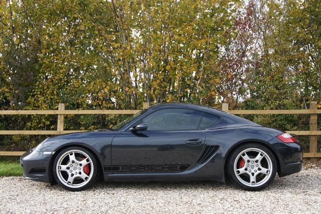 Gallery of Porsche Decals, Graphics, Stripes, Stickers and much more ...